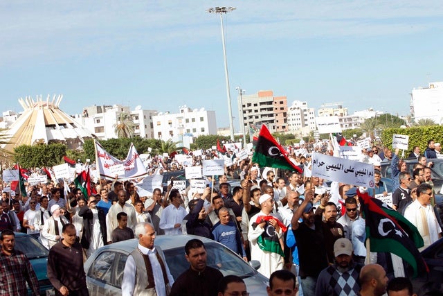 Militias Kill Unarmed Protesters While Security Forces Watch! – ¡VIVA ...