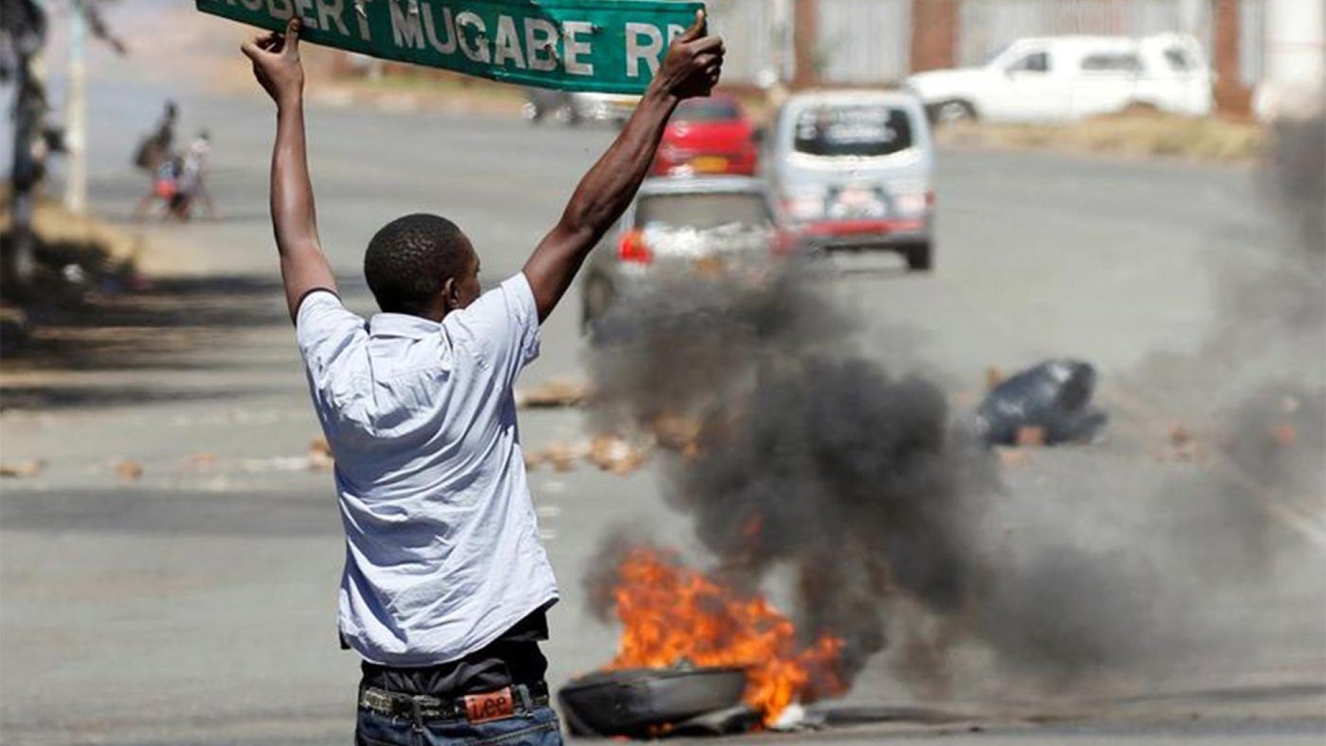 World Report 2017: Zimbabwe | Human Rights Watch
