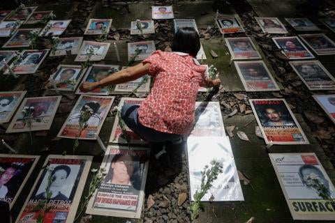 Pilipinas: 'Red-Tagging' Panganib sa mga Aktibista | Human Rights Watch