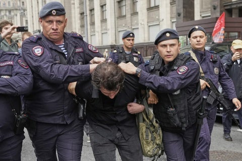 Russia Clamps Down on Online Searches | Human Rights Watch