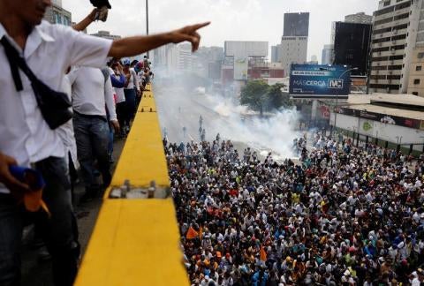 Thousands Protest Human Rights Crisis in Venezuela | Human Rights Watch