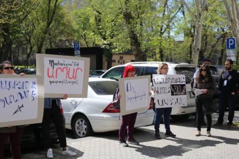 Violence Against LGBT Activists in Armenia | Human Rights Watch