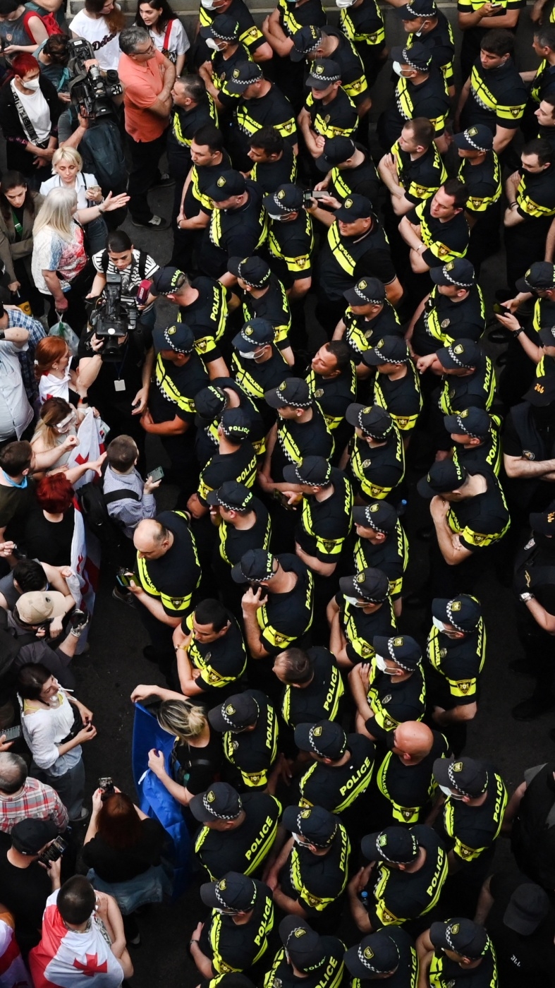 World Report 2025 | Human Rights Watch