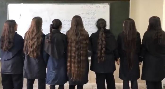 In Iran, Schoolgirls Leading Protests for Freedom | Human Rights Watch