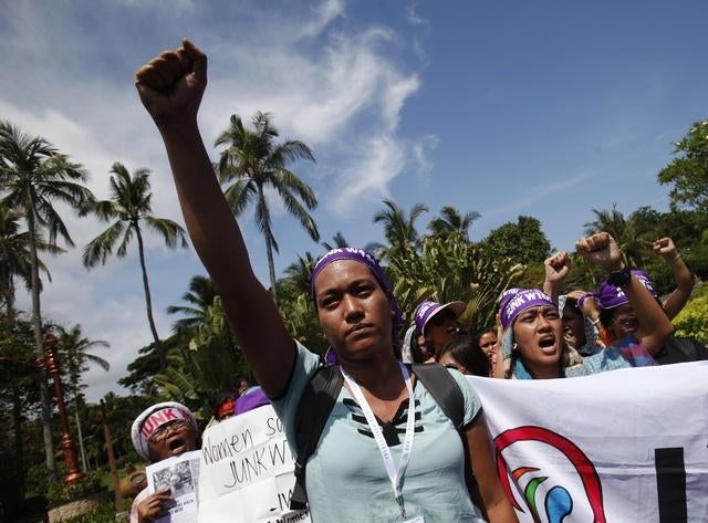 Indonesia: Rights Rollback for Religious Minorities, Women | Human ...