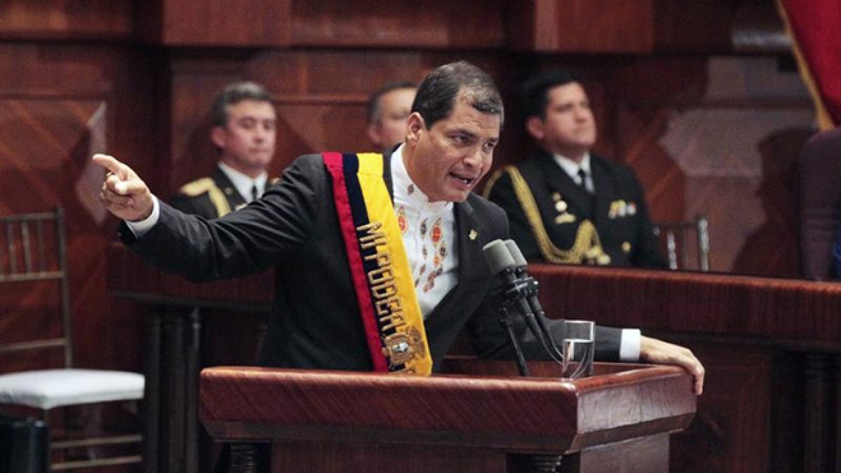 Ecuador: Media Freedom Group Facing Shutdown | Human Rights Watch