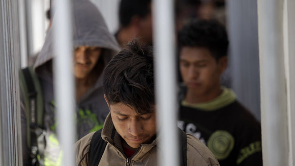 US Border Prosecutions and the Devastating Cost to Families | Human ...