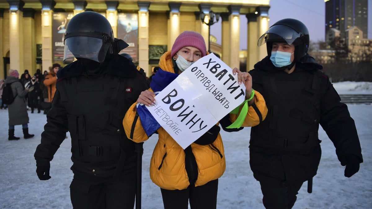 Embracing Autocrats to Help Ukraine Is a Losing Proposition | Human ...