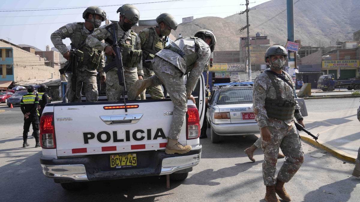 Peru: Revoke Emergency Decrees | Human Rights Watch