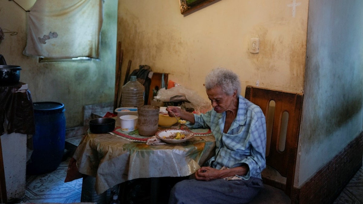 Low Income Puts Older People’s Rights at Risk | Human Rights Watch
