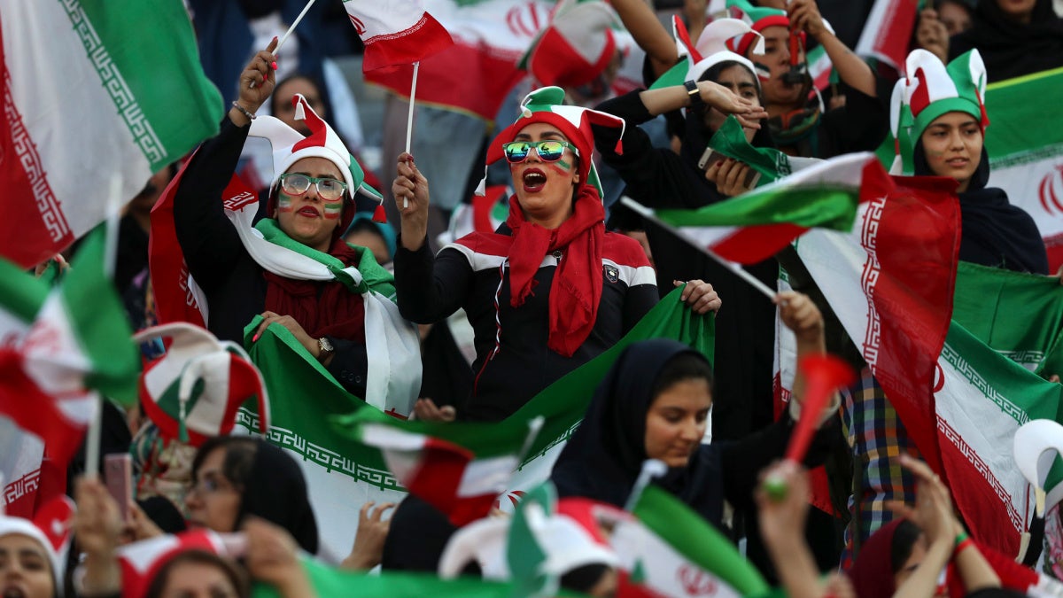 Iranian Society Pushes for End to Stadium Ban | Human Rights Watch