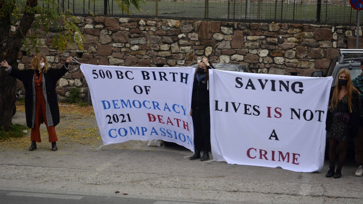 A Suffocating Environment for Greek Civil Society | Human Rights Watch