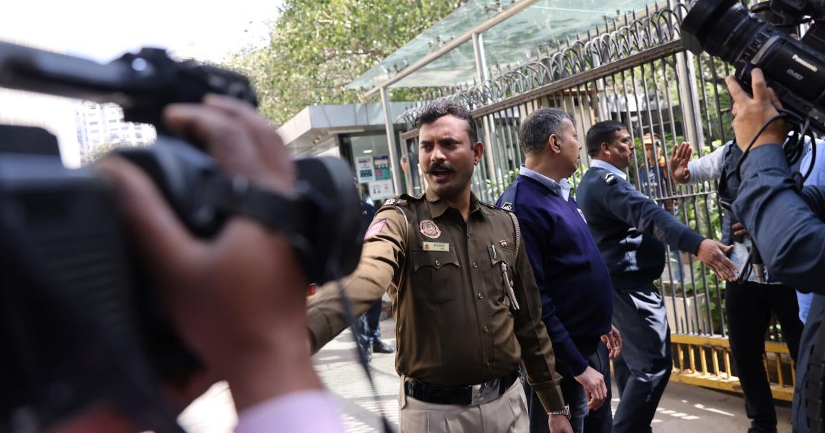 Tax Authorities Raid BBC Offices in India | Human Rights Watch