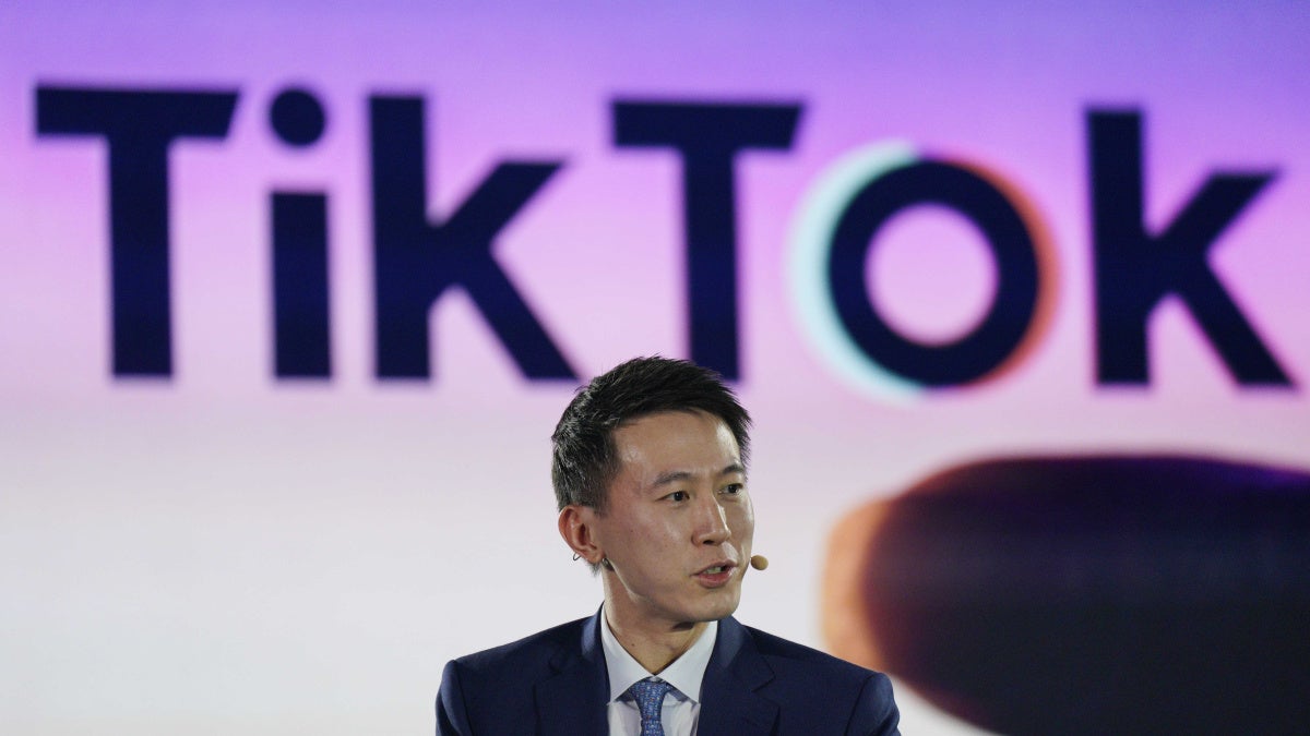 China’s Social Media Interference Shows Urgent Need for Rules | Human ...