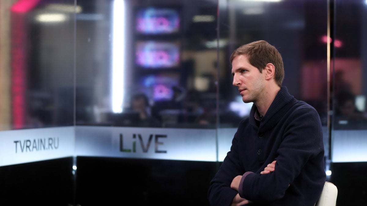 Russia Bans ‘TV Rain’ for Critical Reporting | Human Rights Watch