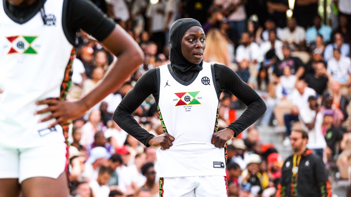 France : Garantir la capacité des femmes et des filles musulmanes à ...