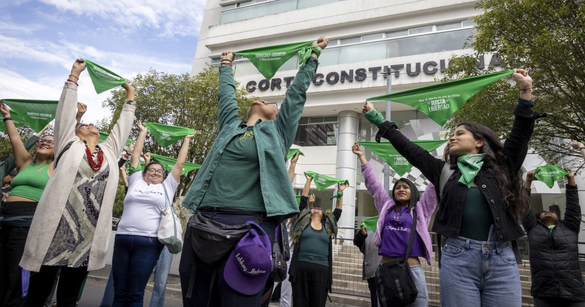 Justa Libertad: A Movement to Decriminalize Abortion in Ecuador | Human ...