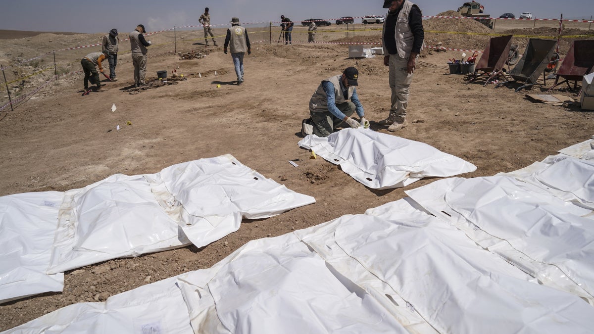 Iraq: Exhume Mass Grave Sites to Ensure Justice | Human Rights Watch