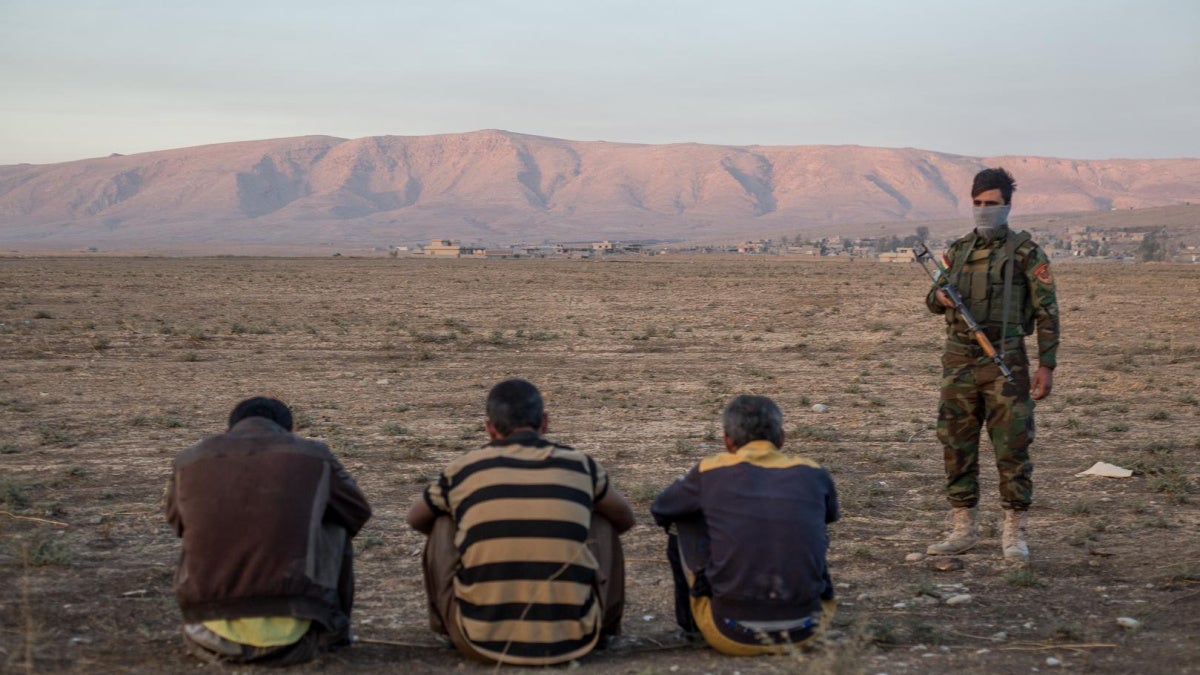 Iraq: 37 Men Fleeing Fighting Detained | Human Rights Watch