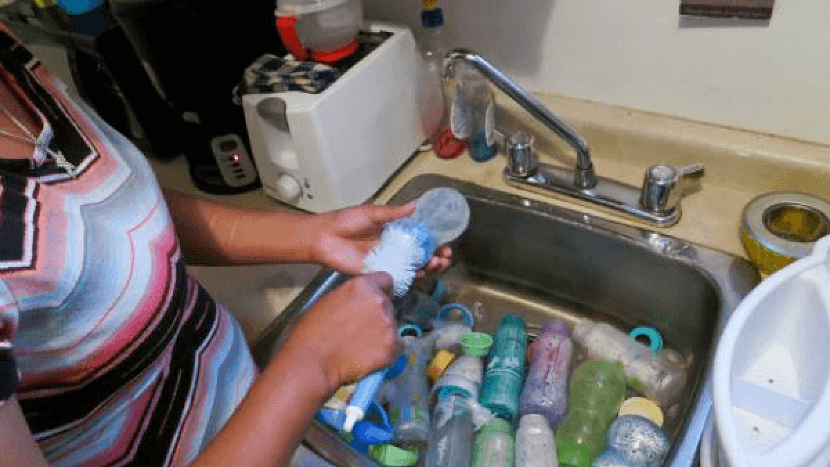Canada: Water Crisis Puts First Nations Families at Risk | Human Rights ...