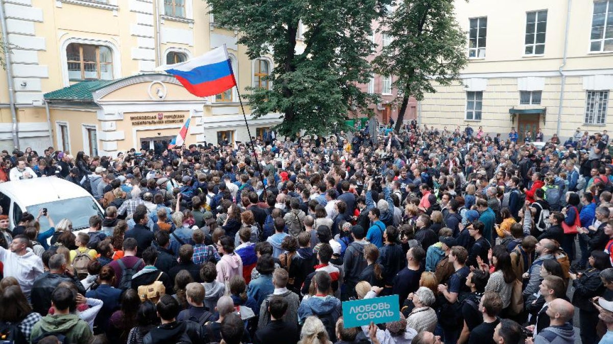 Crackdown on Moscow Political Opposition Intensifies | Human Rights Watch