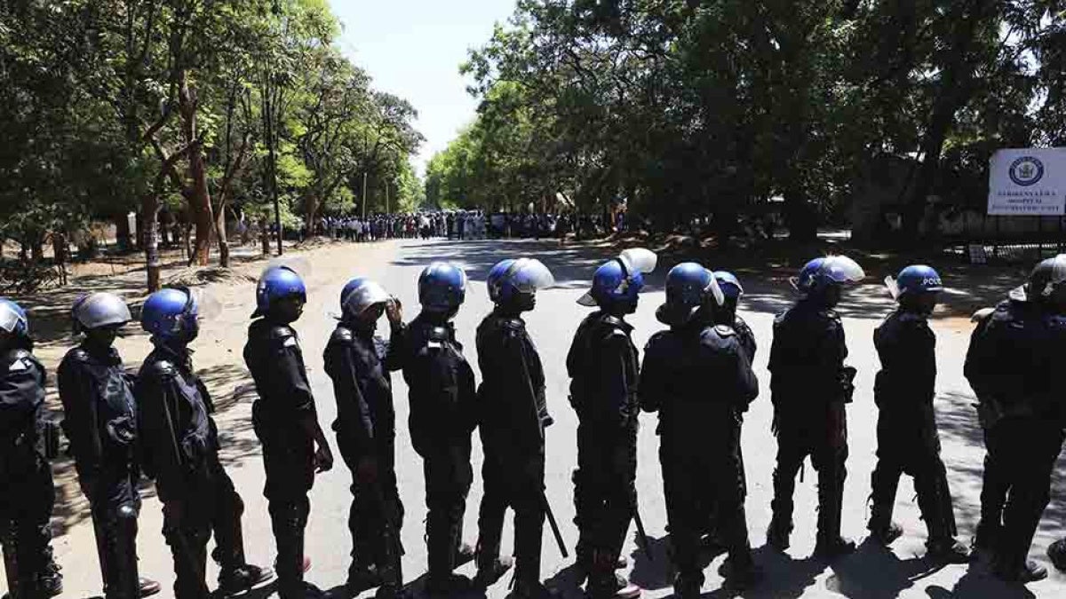 UN Expert ‘Shocked’ by Abuses in Zimbabwe | Human Rights Watch